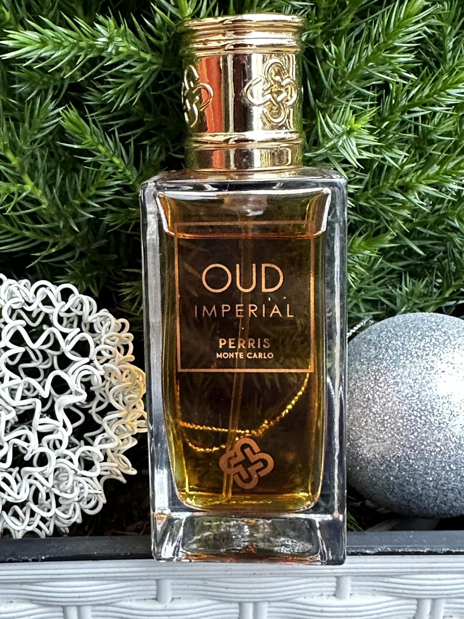 Oud Imperial Extrait Perris Monte Carlo 香水 - 一款 2015年 中性 香水