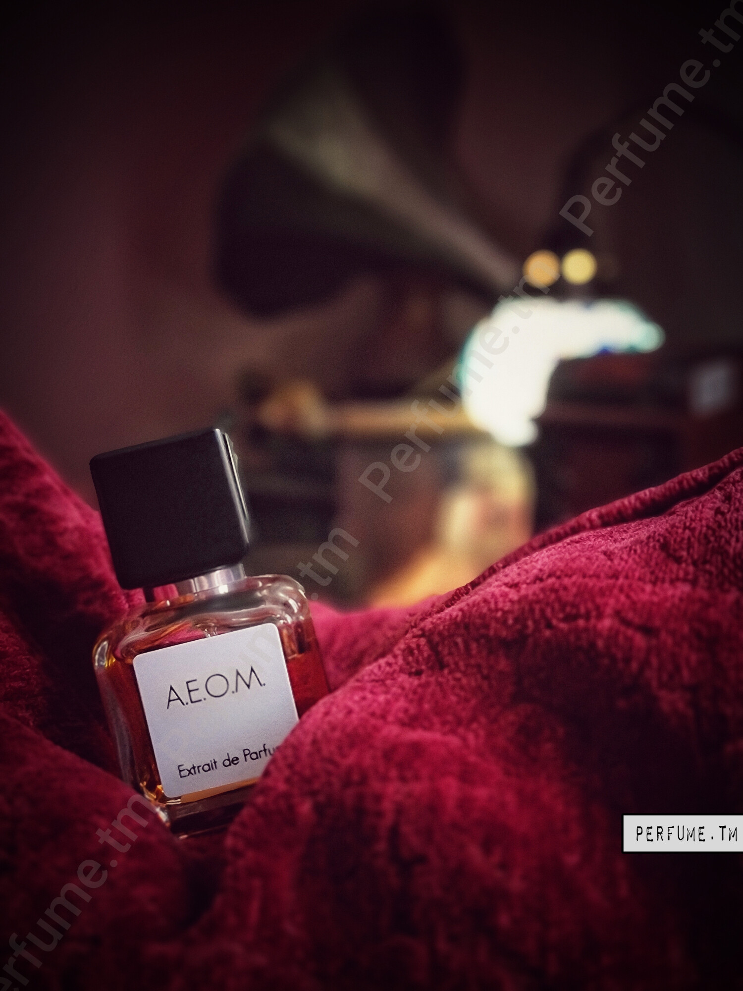 A.E.O.M. Aura Perfume аромат - аромат для жінок та чоловіків 2017