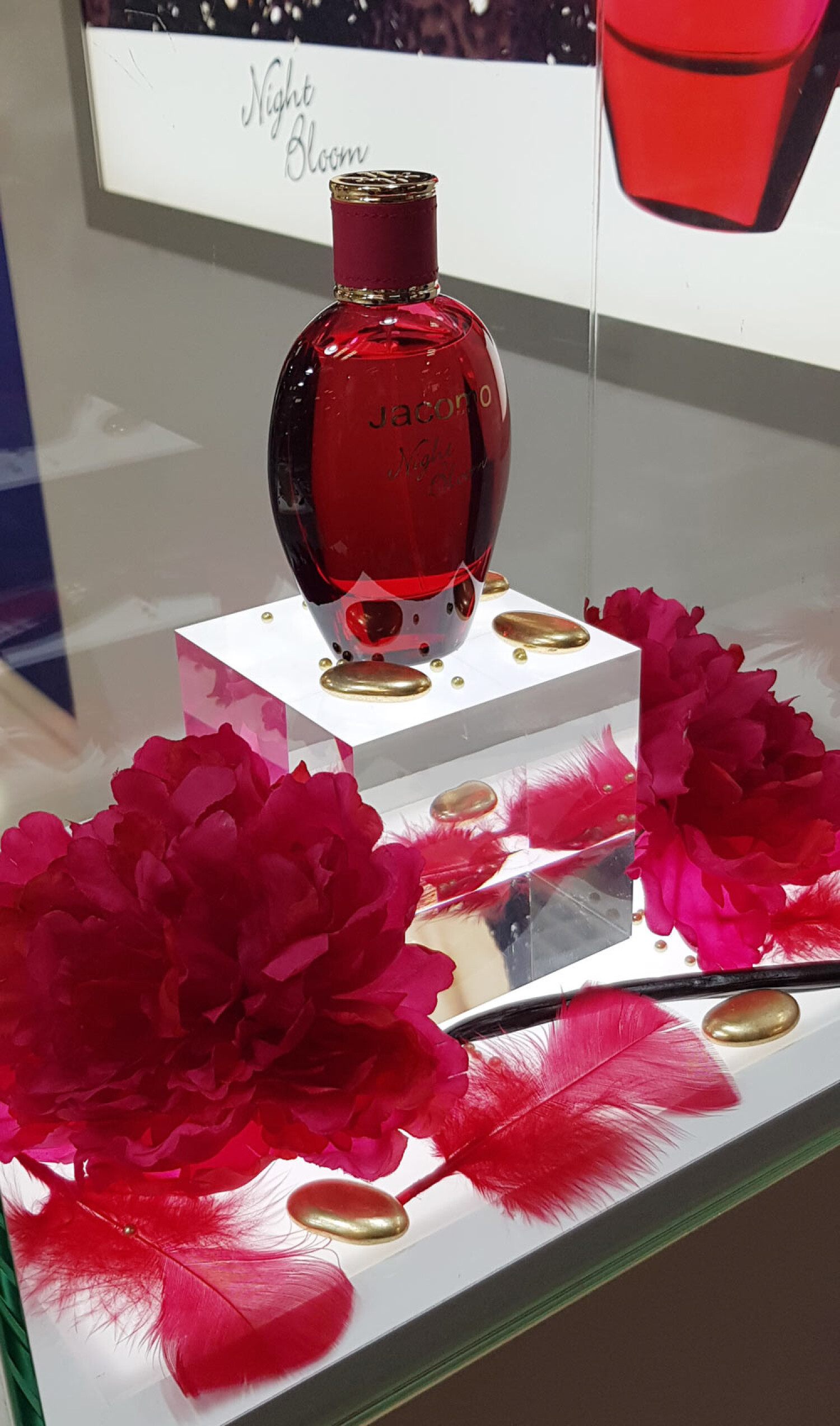 Night Bloom Jacomo perfume - a fragrance for women 2018