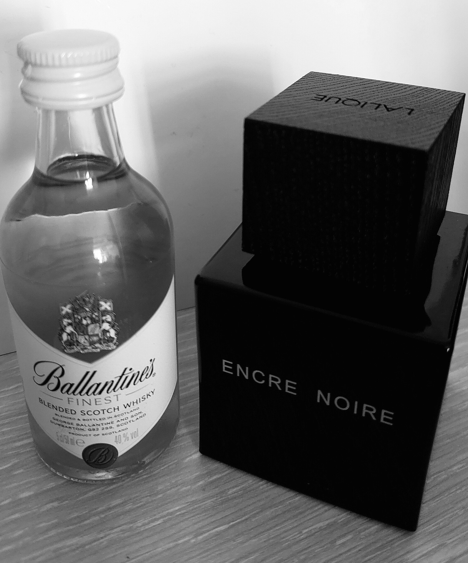 Encre Noire Lalique cologne - a fragrance for men 2006
