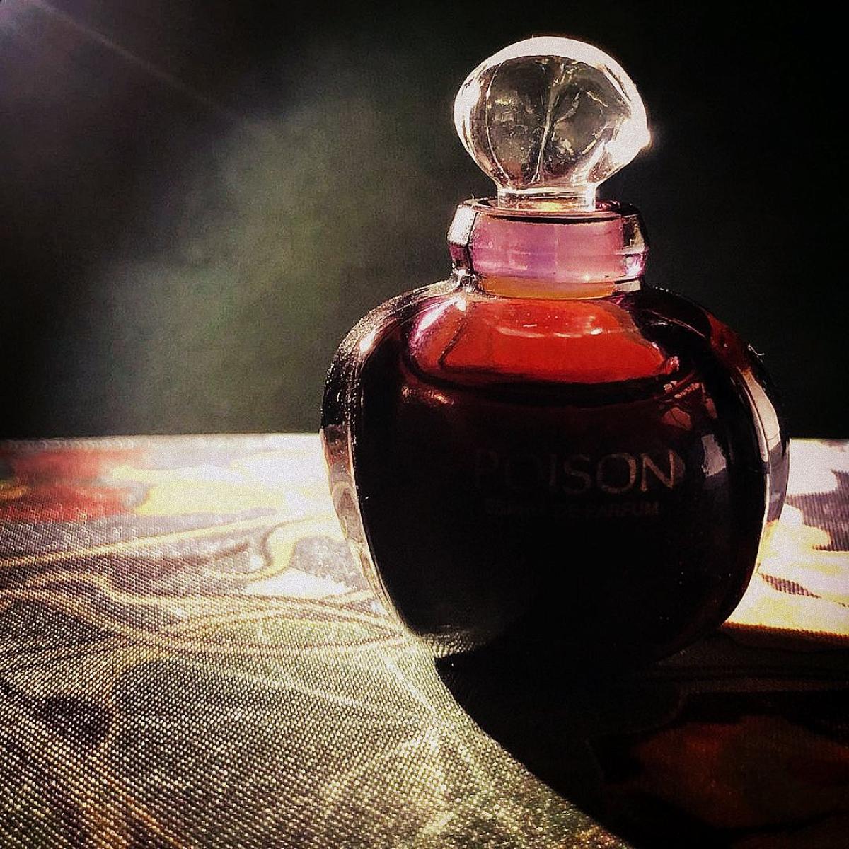 Poison Dior perfume - a fragrance for women 1985