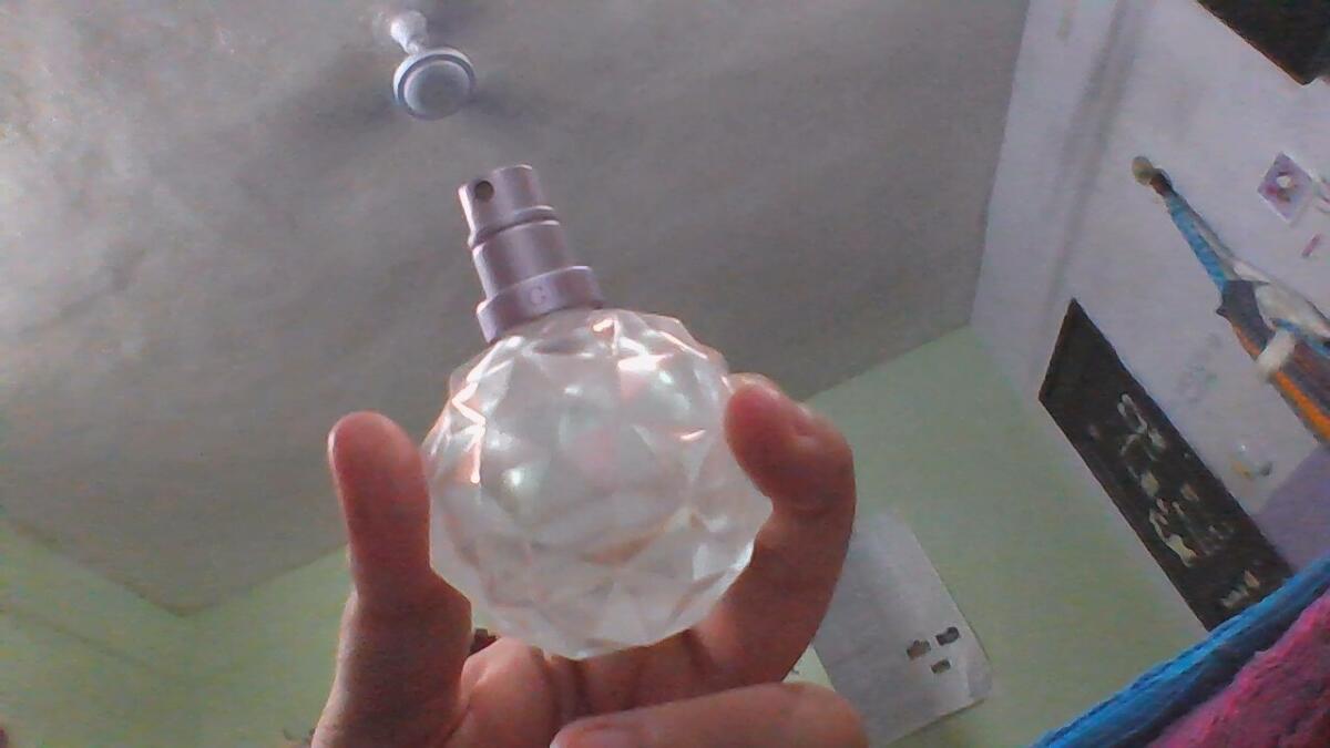 Moonlight Ariana Grande perfume - a fragrance for women 2017