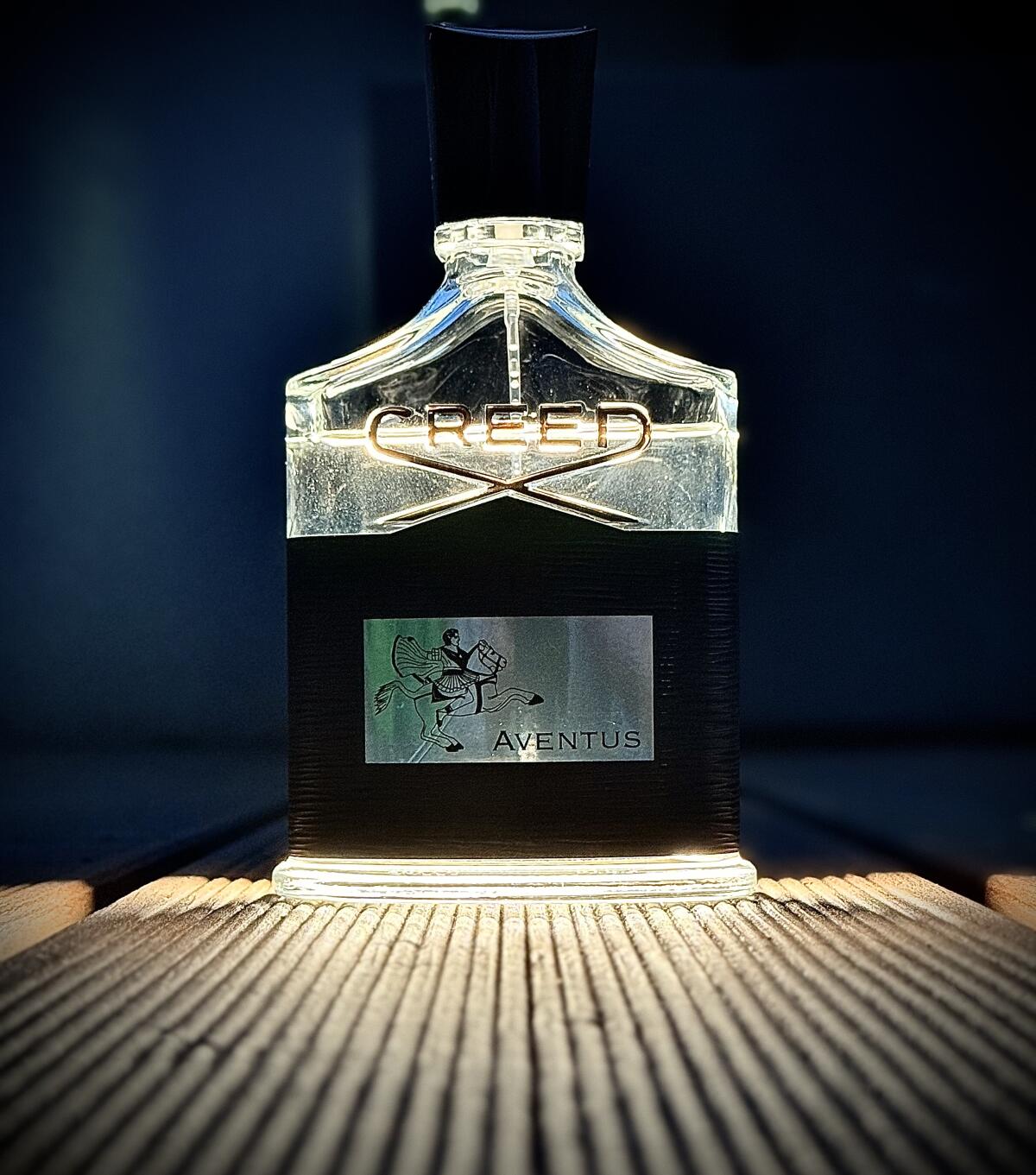 Aventus Creed Colonia - una fragancia para Hombres 2010