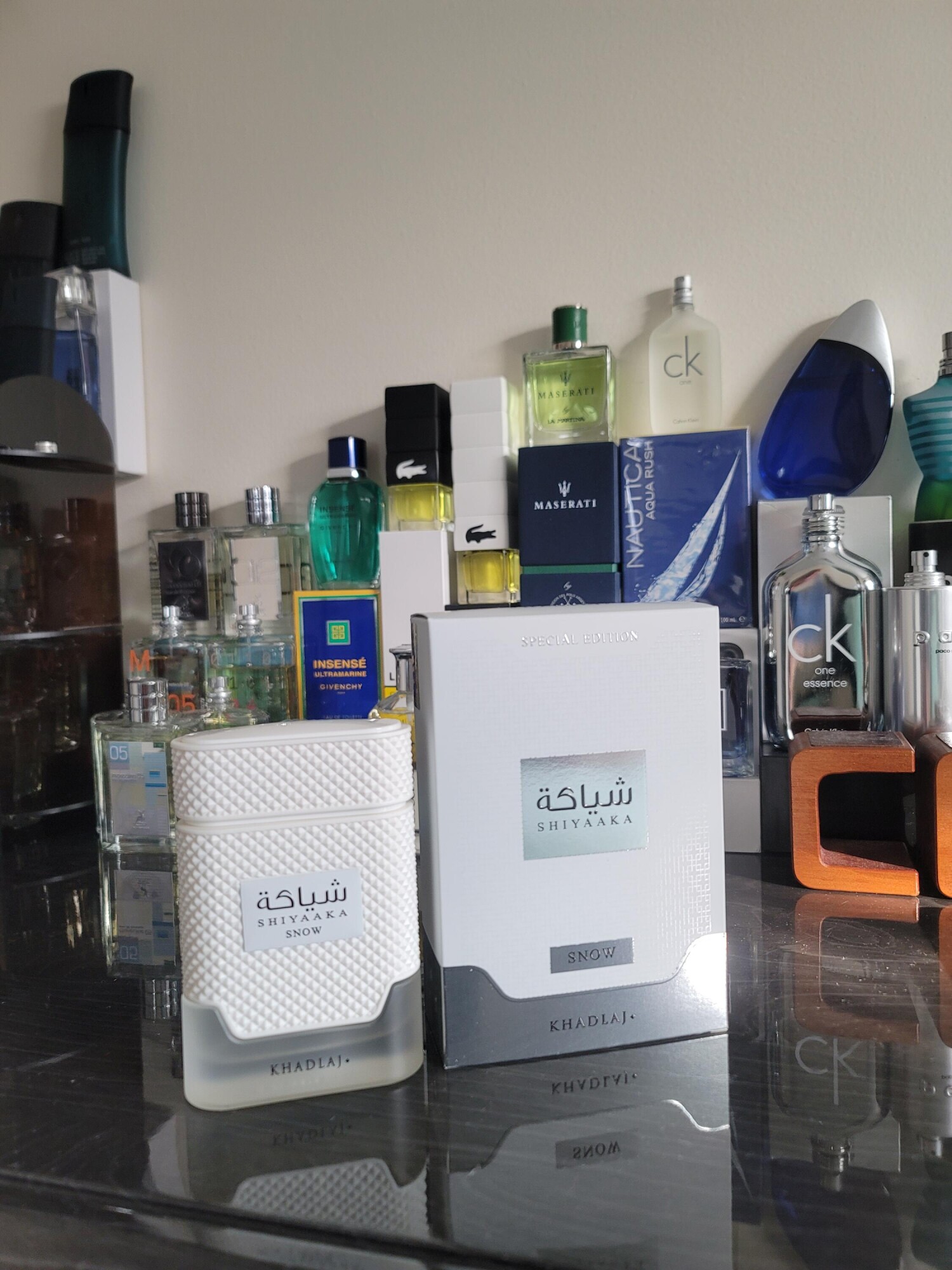 Shiyaaka Snow Khadlaj Perfumes perfume - a novo fragrância ...