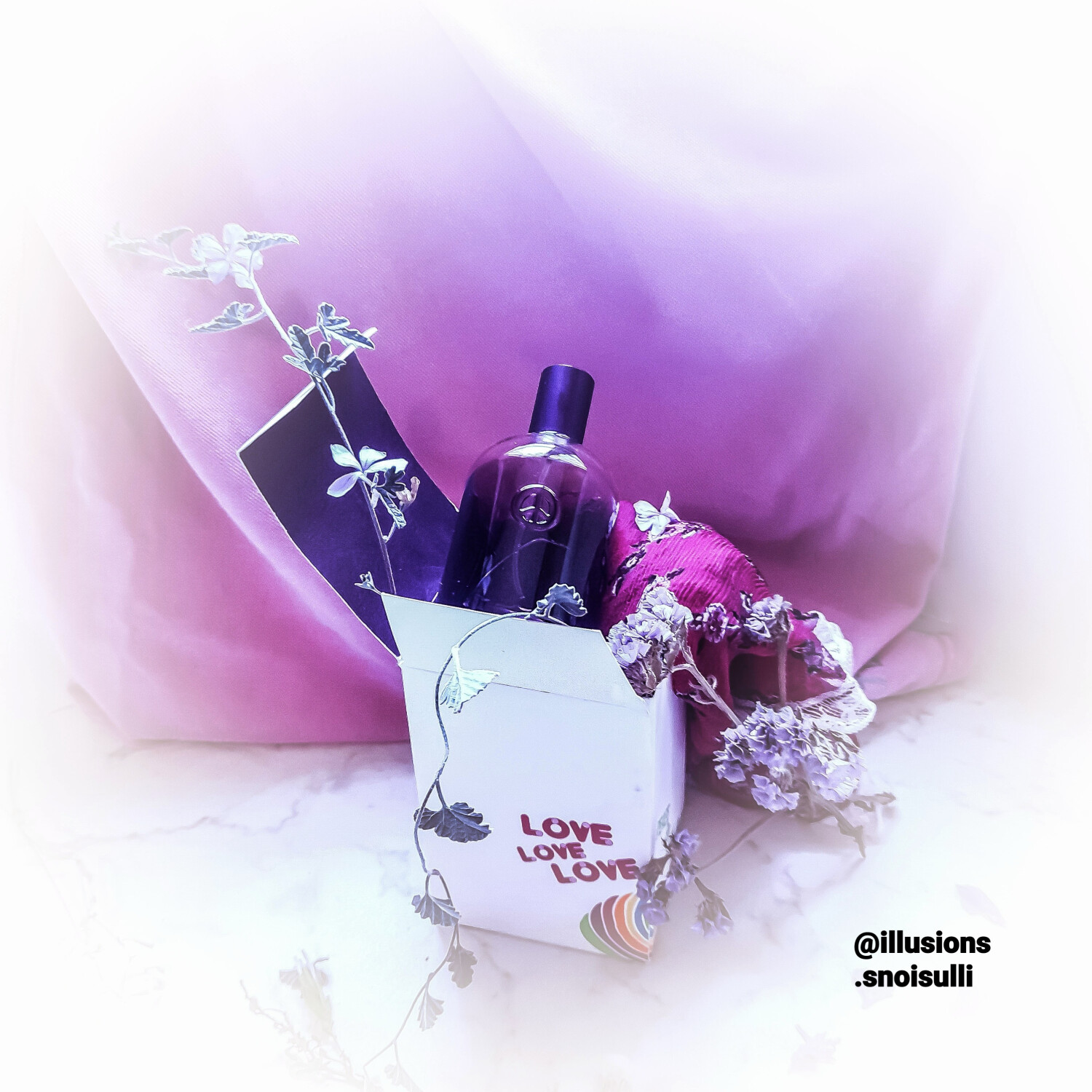Peace Kenzo perfume - a fragrance for women and men 2008