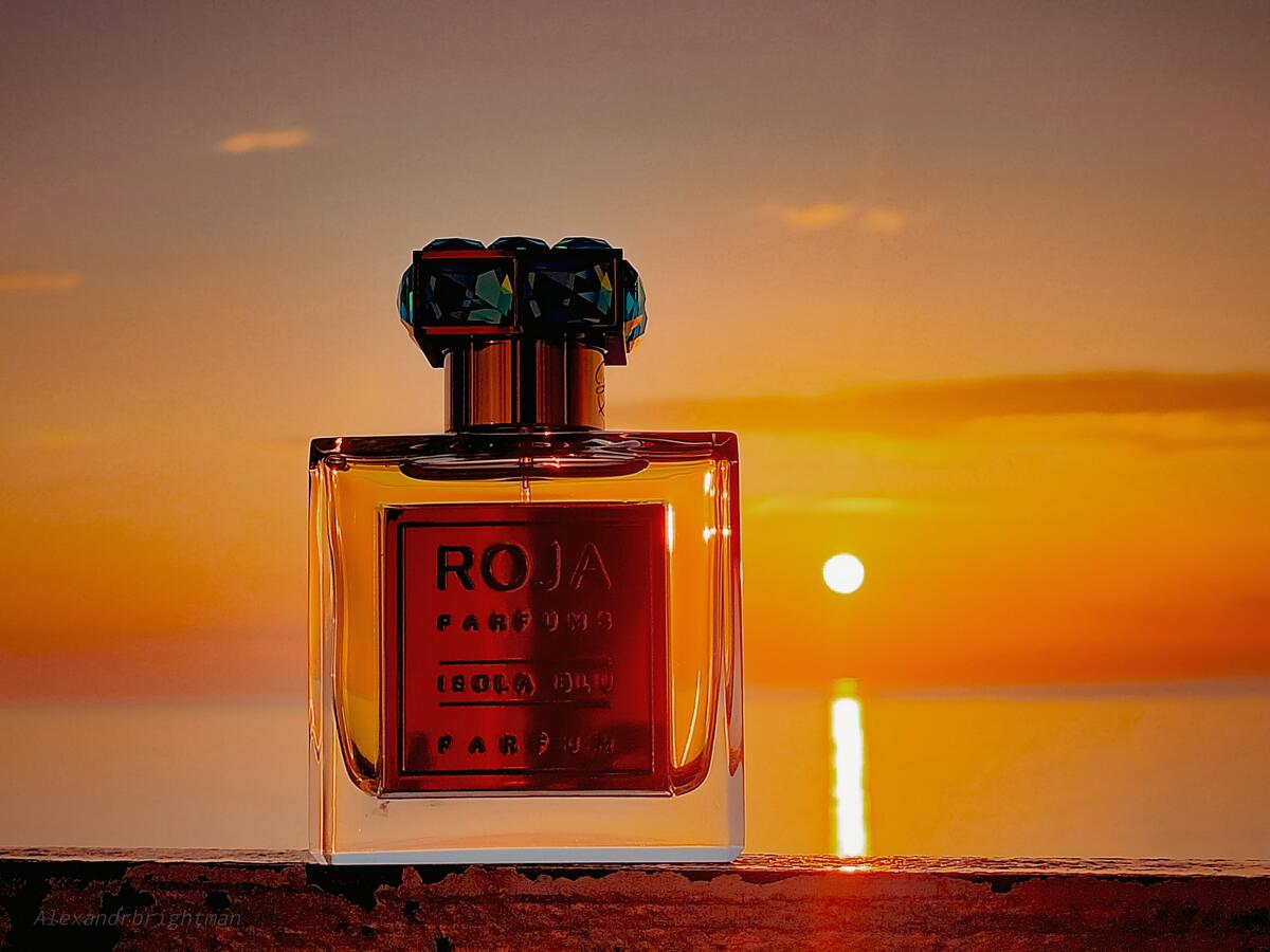 Isola Blu Roja Dove perfume - a fragrance for women and men 2023