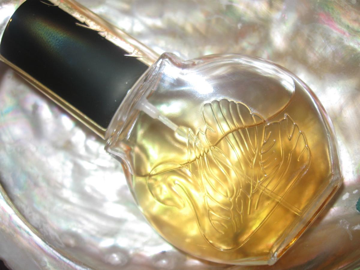 Vanderbilt Gloria Vanderbilt perfume - a fragrance for women 1982