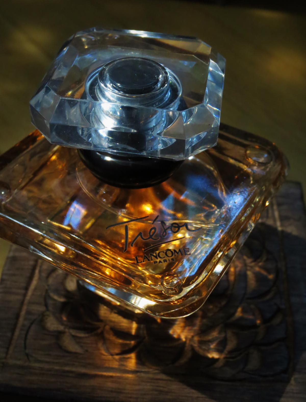 Trésor Lancôme perfume - a fragrance for women 1990