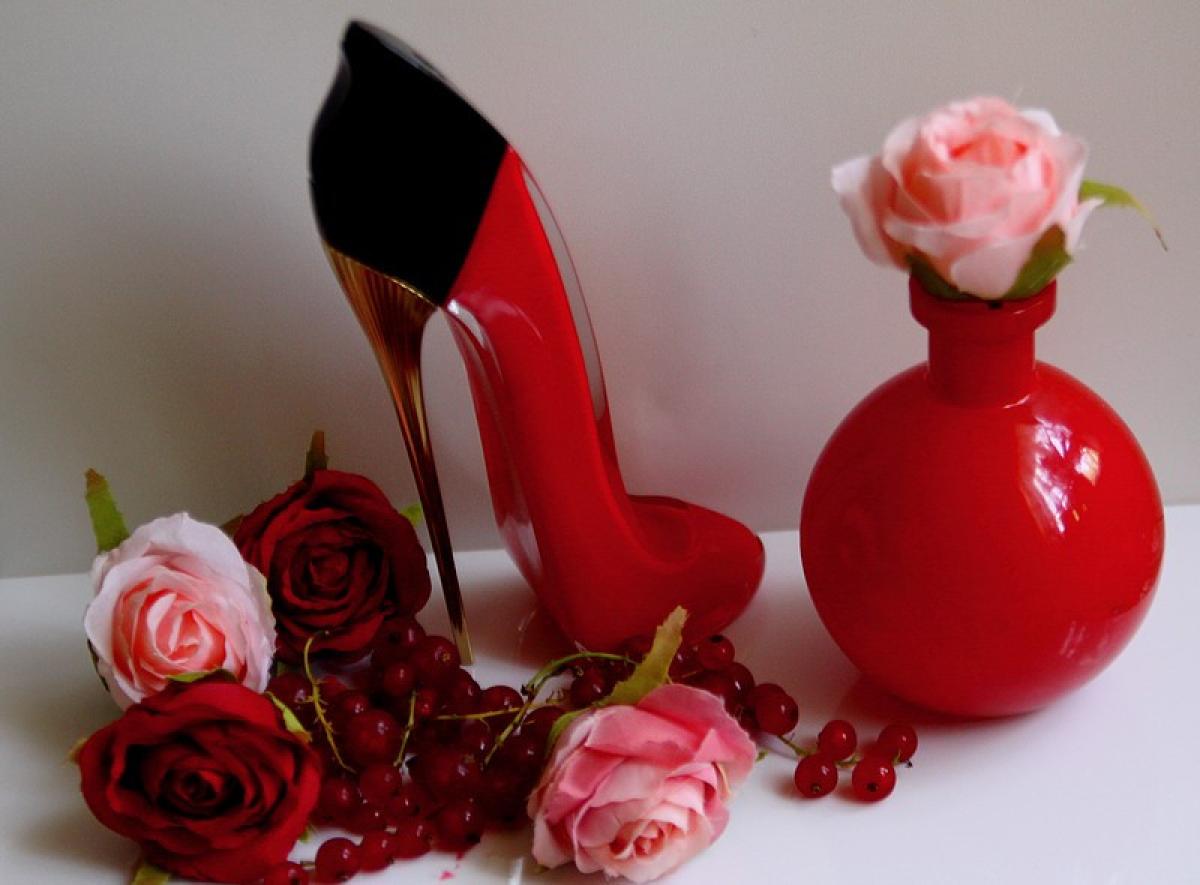 Very Good Girl Carolina Herrera perfume - a fragrance for women 2021