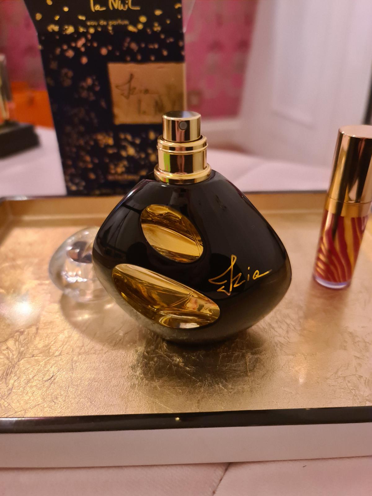 Izia La Nuit Sisley perfume - a fragrance for women 2021