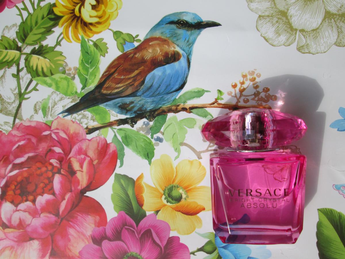 Bright Crystal Absolu Versace perfume - a fragrance for women 2013