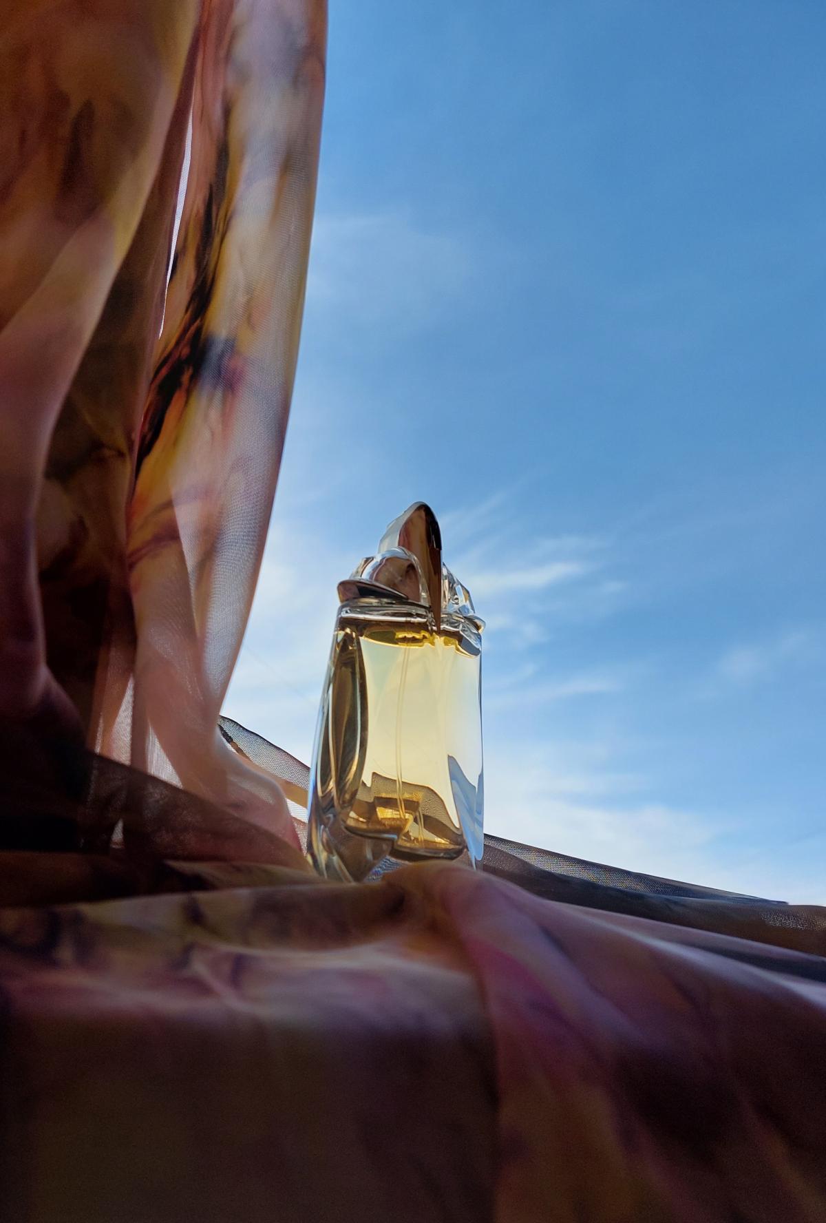 Alien Eau Extraordinaire Mugler perfume - a fragrance for women 2014