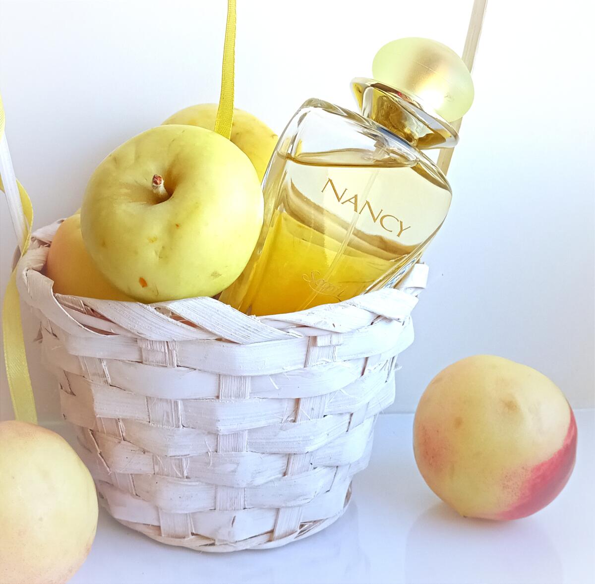 Nancy Sapil perfume - a fragrance for women 2004