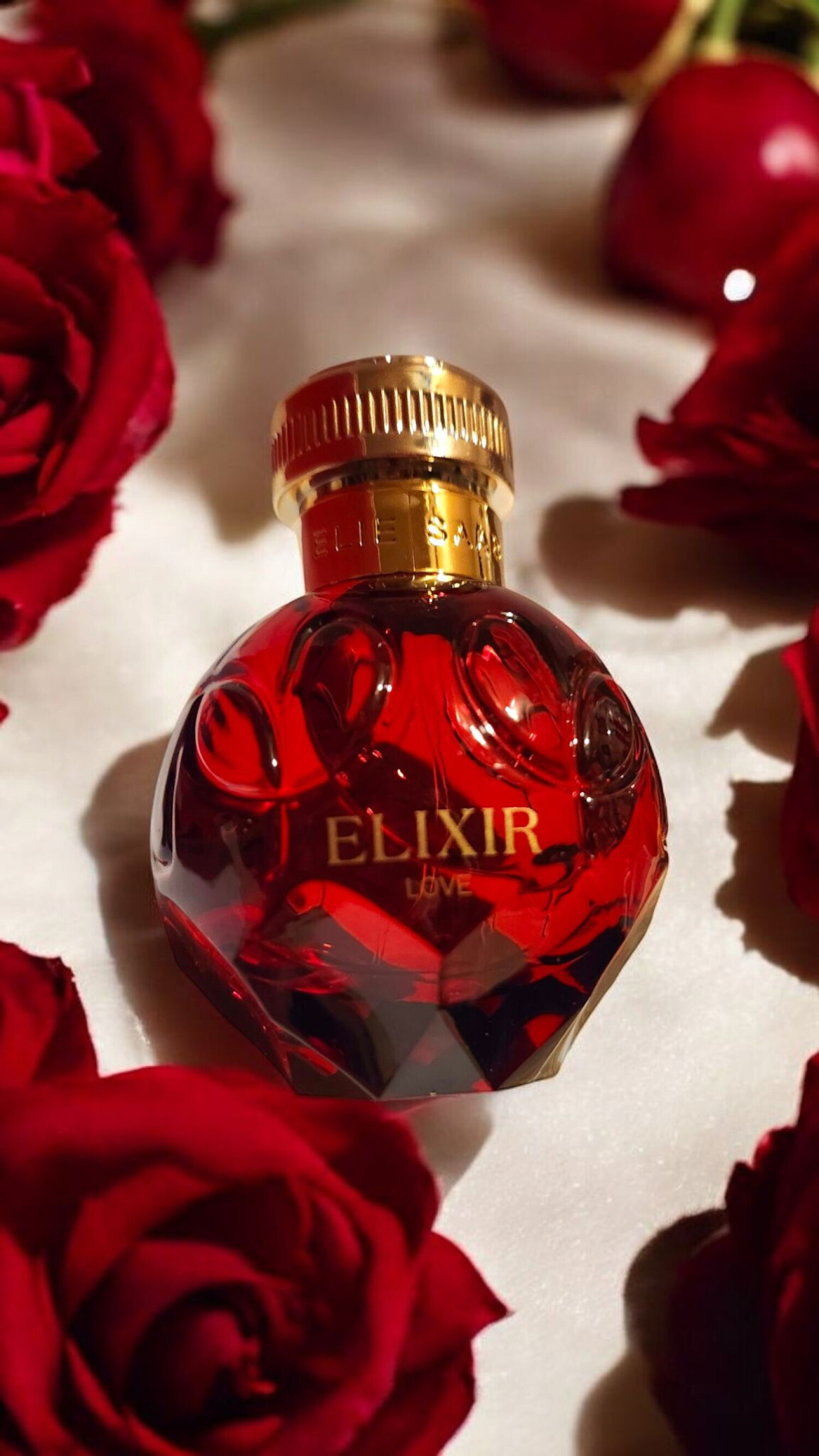 Elixir Love Elie Saab fragancia - una nuevo fragancia para Mujeres 2024