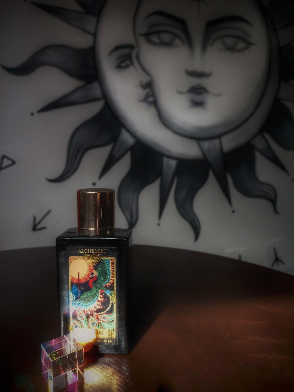 The Sun Alchemist fragancia - una fragancia para Mujeres 2022