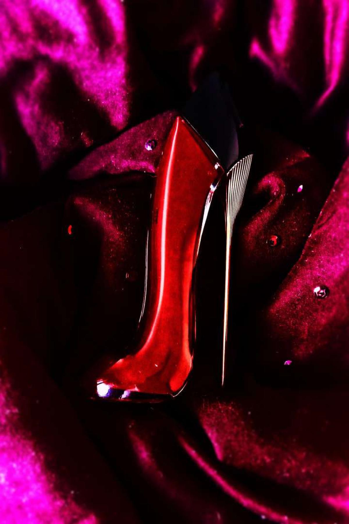 Very Good Girl Carolina Herrera perfume - a fragrance for women 2021