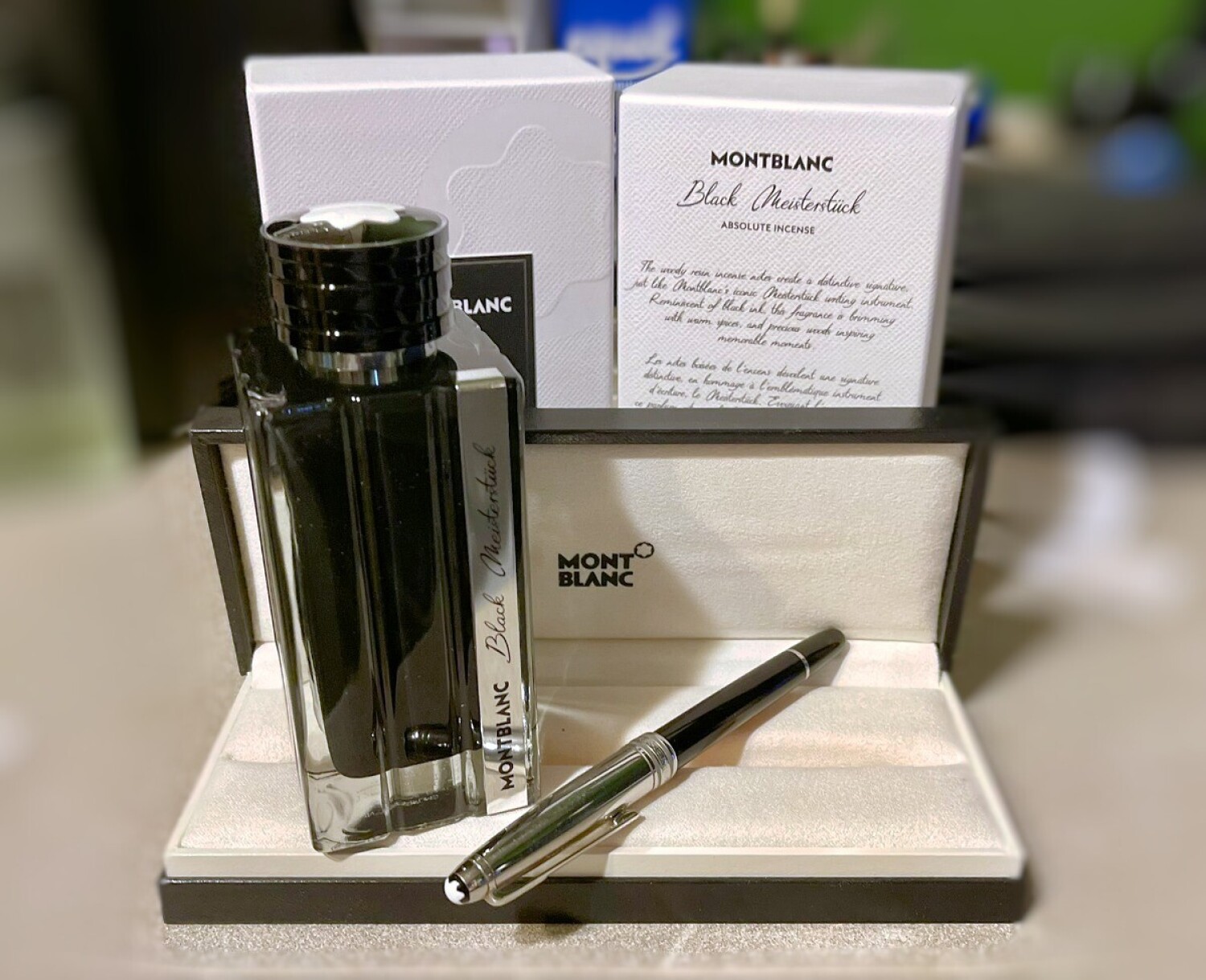 Black Meisterstuck Montblanc cologne - a fragrance for men 2024
