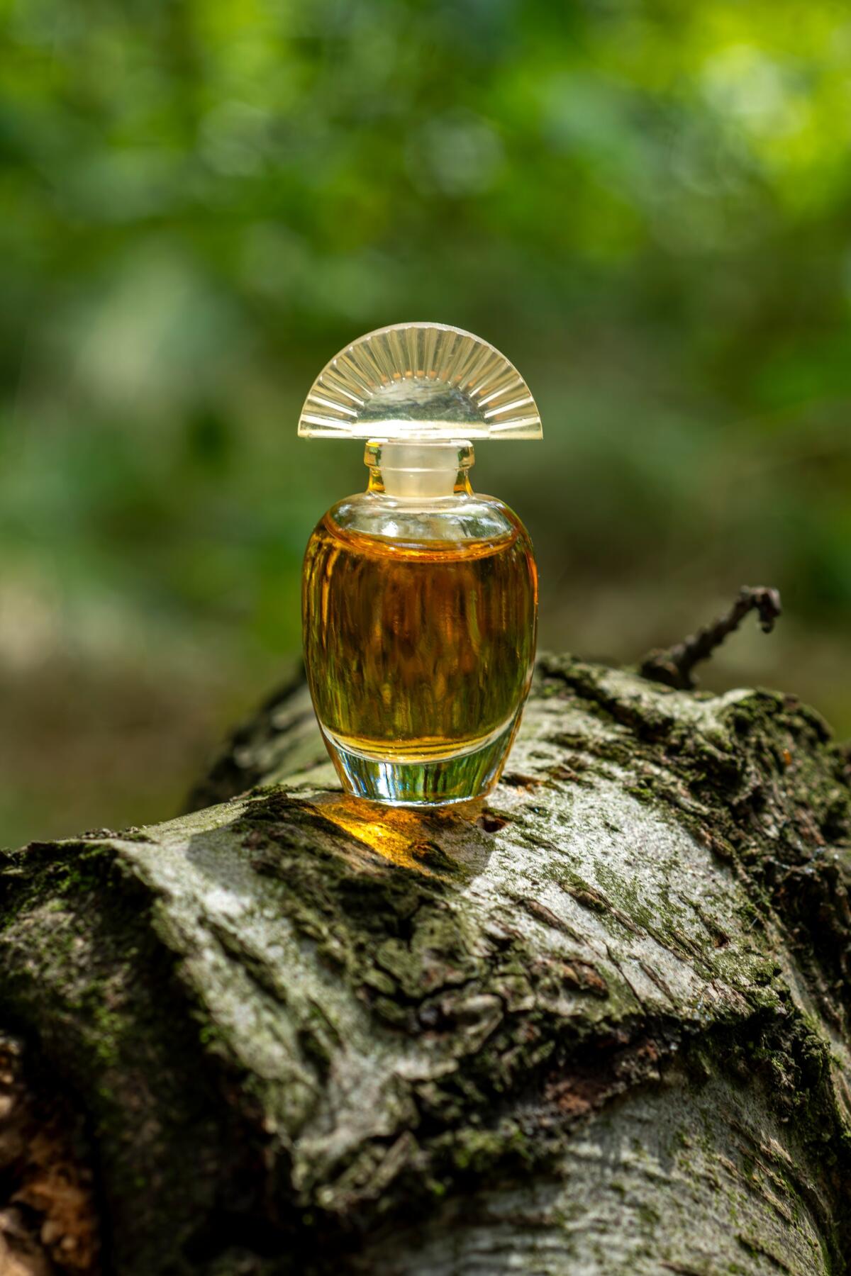 Rare Gold Avon perfume - a fragrance for women 1995