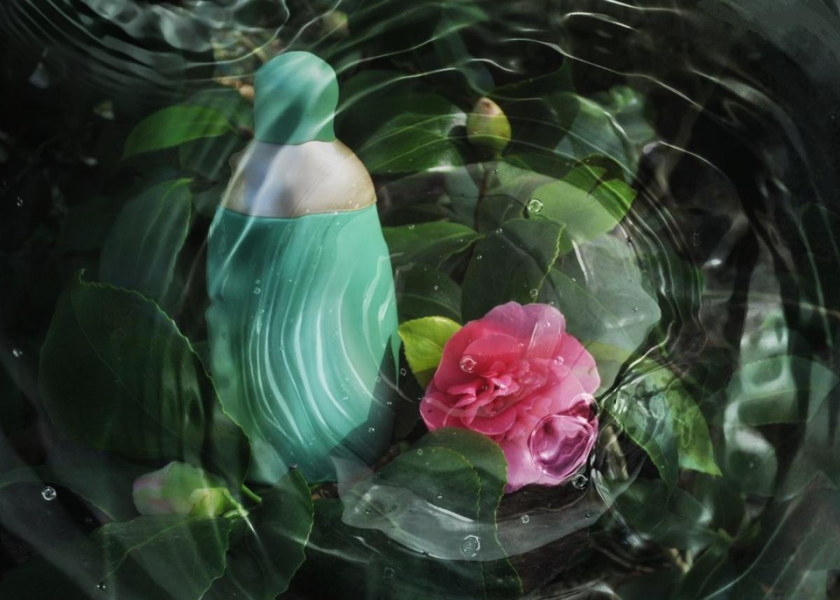 Eden Cacharel perfume - a fragrance for women 1994