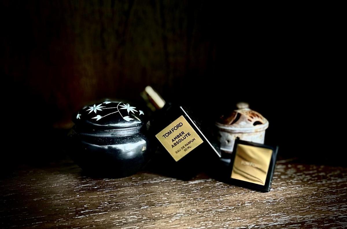 Amber Absolute Tom Ford perfume - a fragrance for women and men 2007