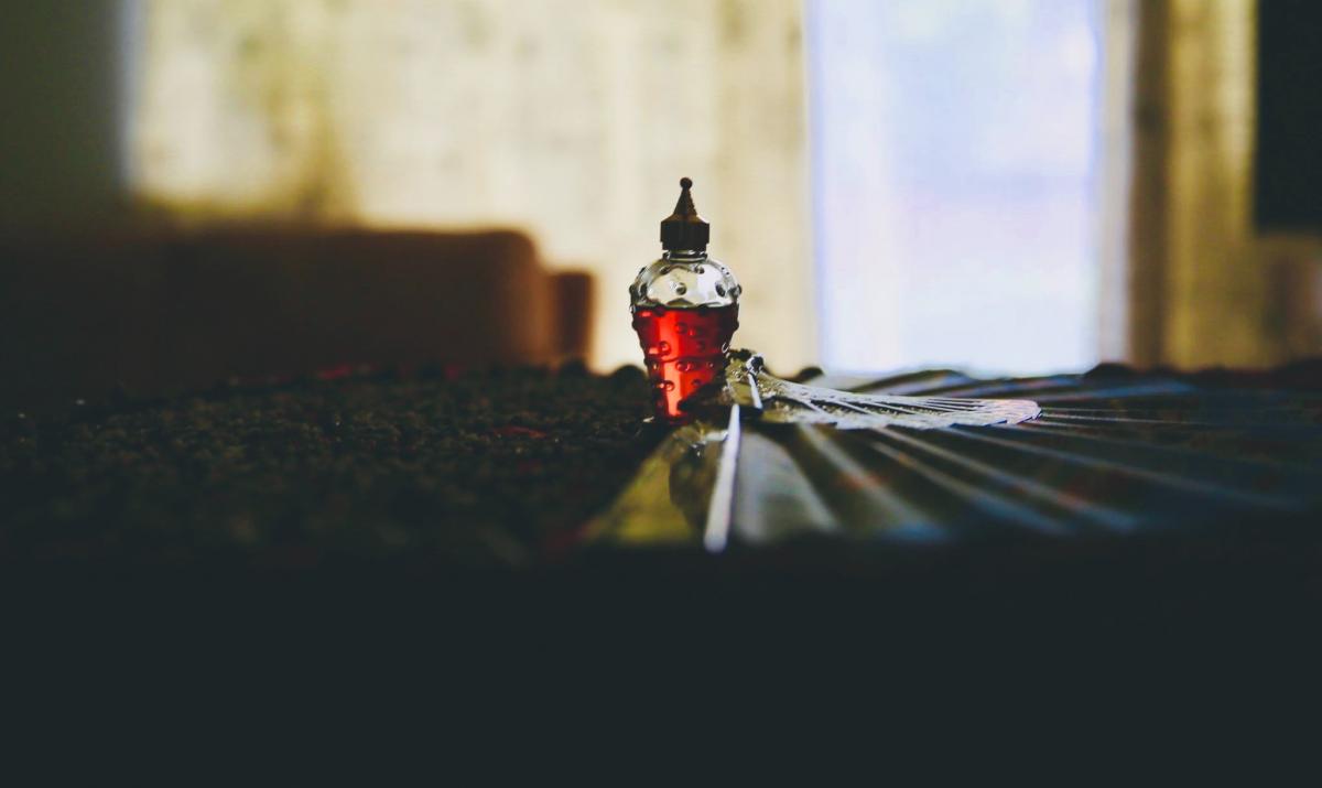 Poivre Caron perfume - a fragrance for women 1954