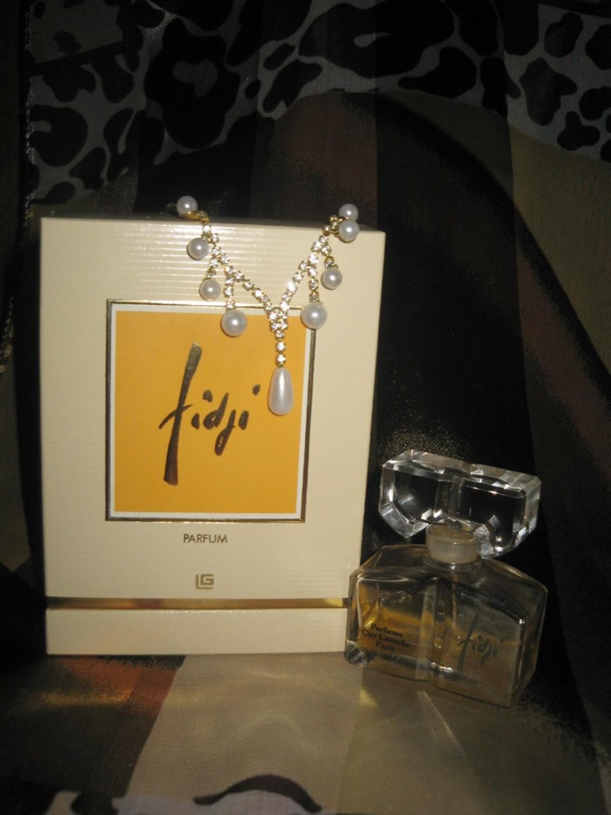 Fidji Parfum Guy Laroche perfume - a fragrance for women 1966