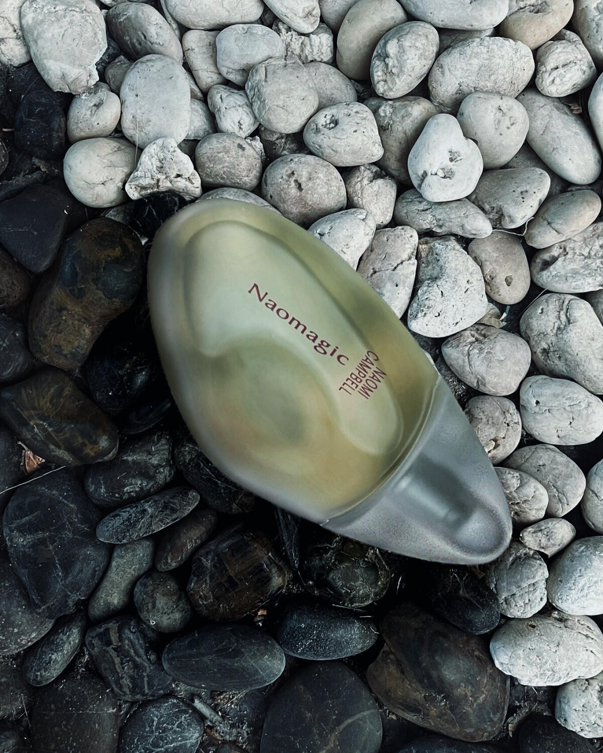 Naomagic Naomi Campbell perfume - a fragrância Feminino 2000