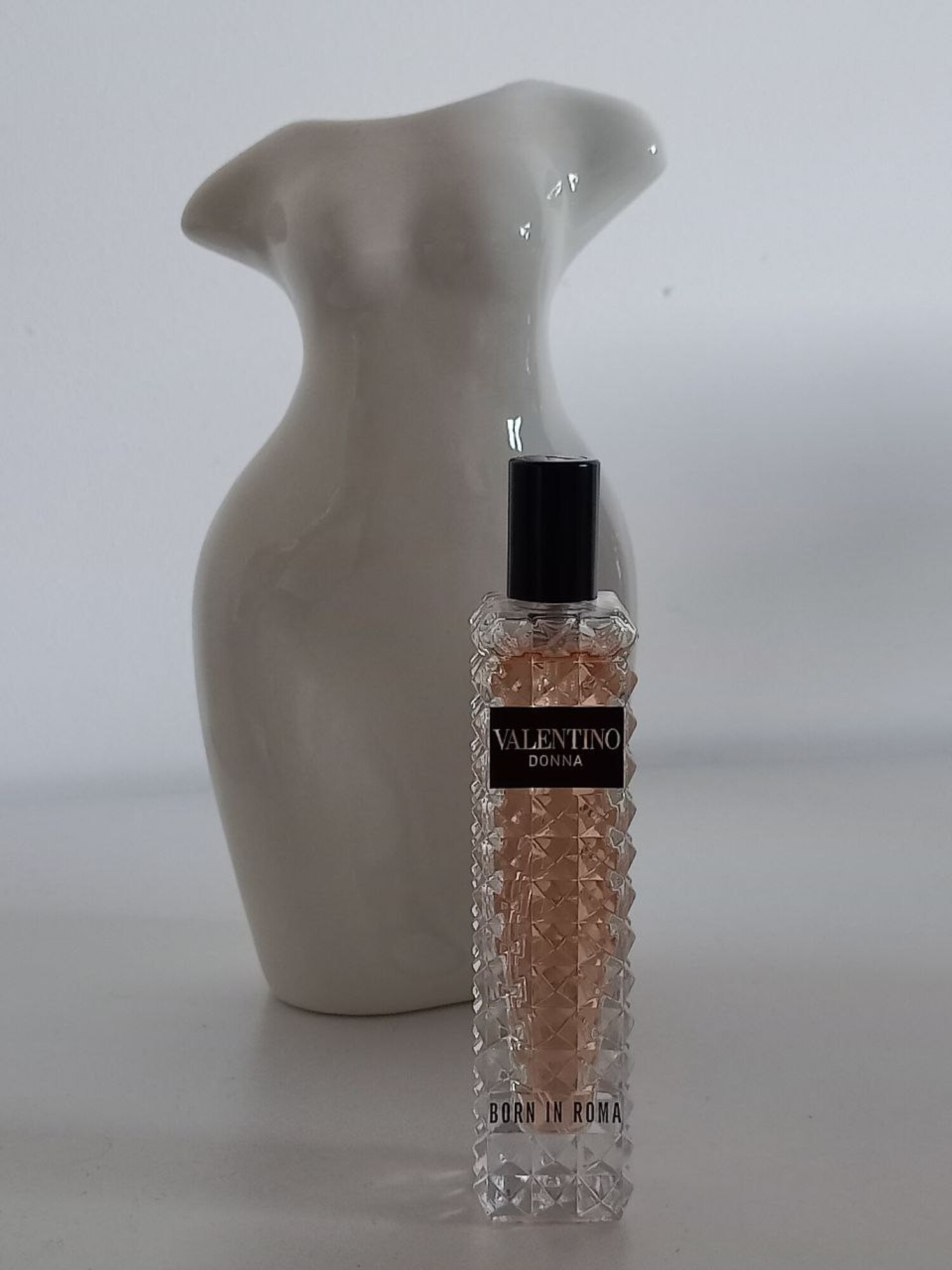 Valentino Donna Born In Roma Valentino perfume - a fragrance for women 2019