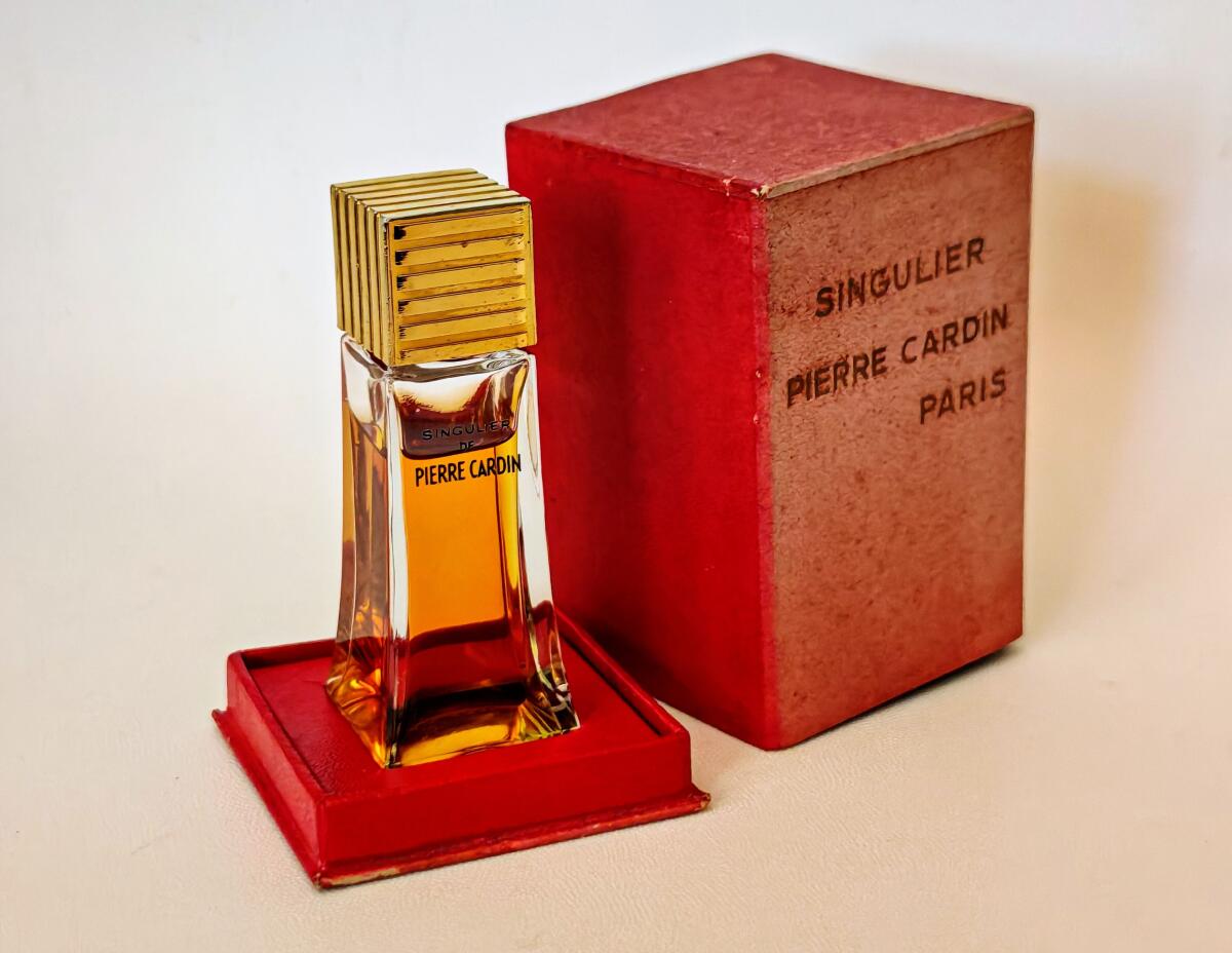 Singulier Pierre Cardin parfum - een geur voor dames 1955
