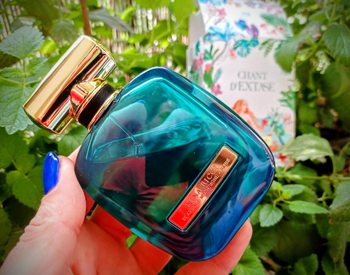 Chant d'Extase Nina Ricci perfume - a fragrance for women 2018