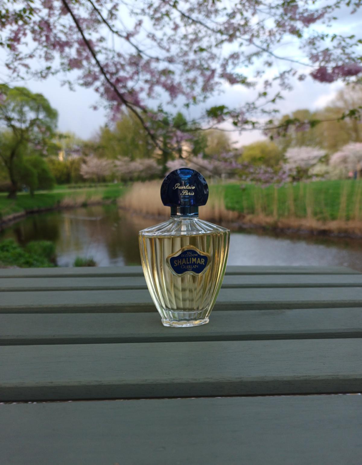 Shalimar Eau de Cologne Guerlain perfume - a fragrance for women 1925