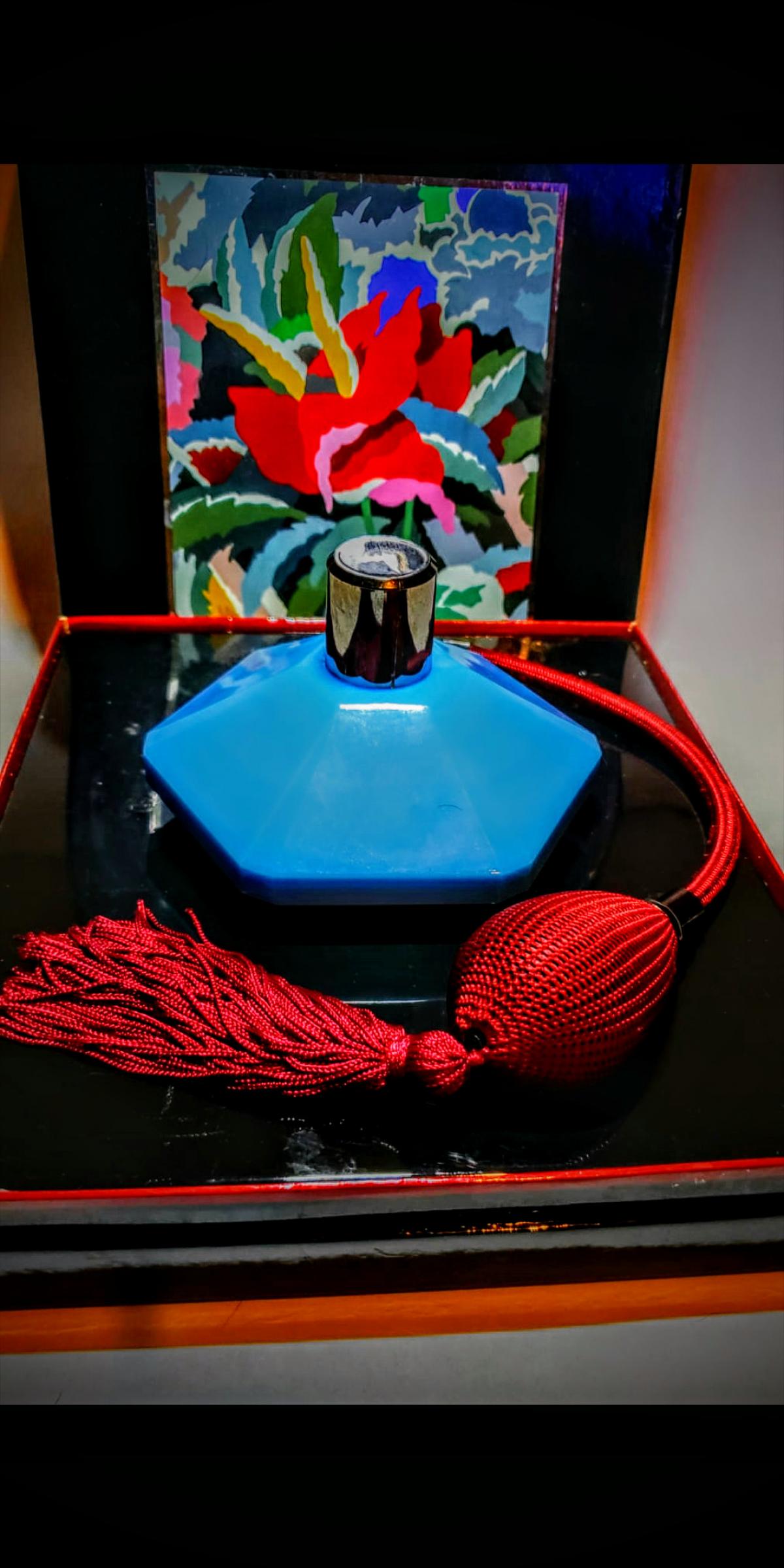 LouLou Cacharel perfume - a fragrância Feminino 1987