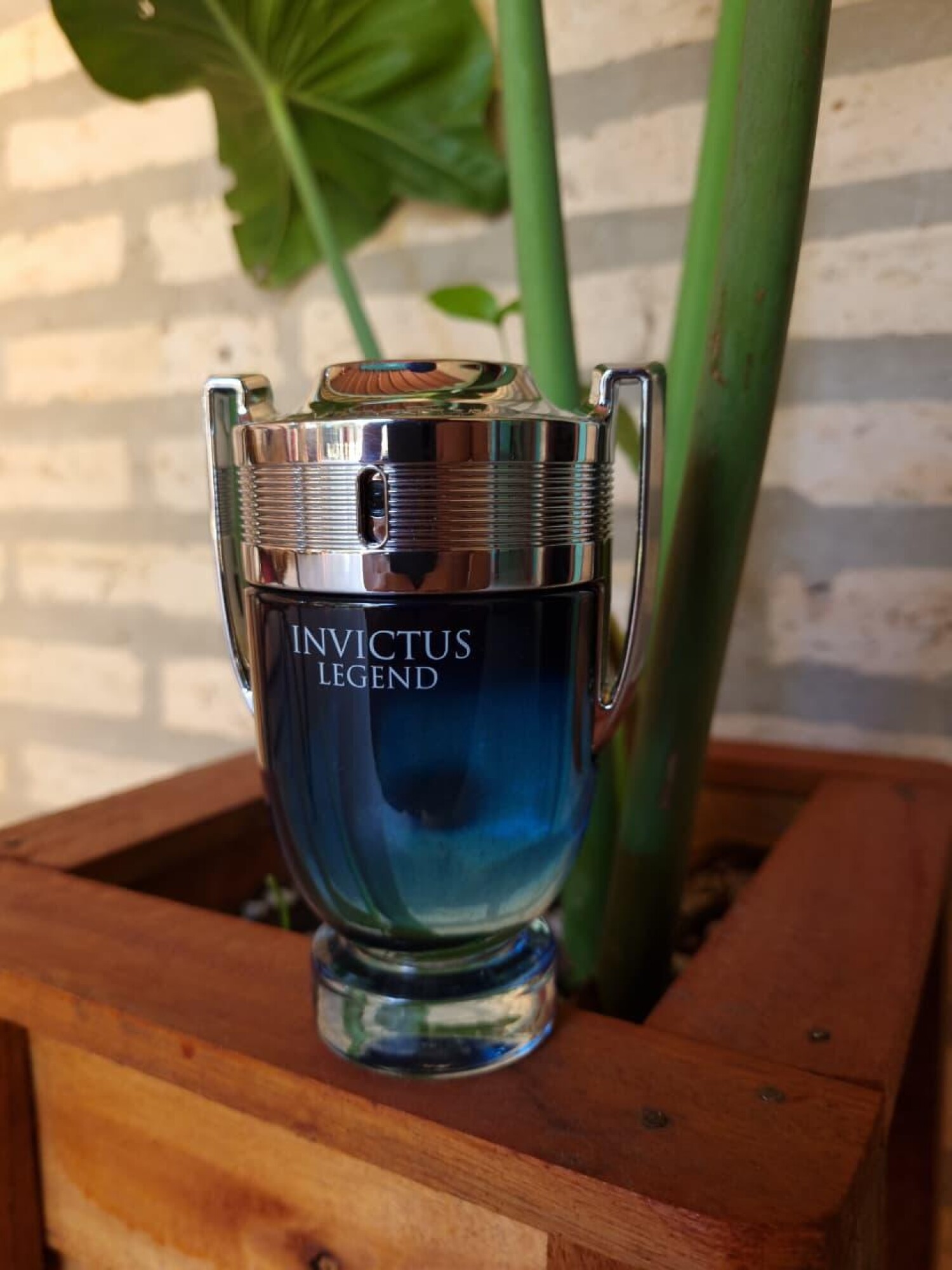 Invictus Legend Rabanne Cologne - un parfum pour homme 2019