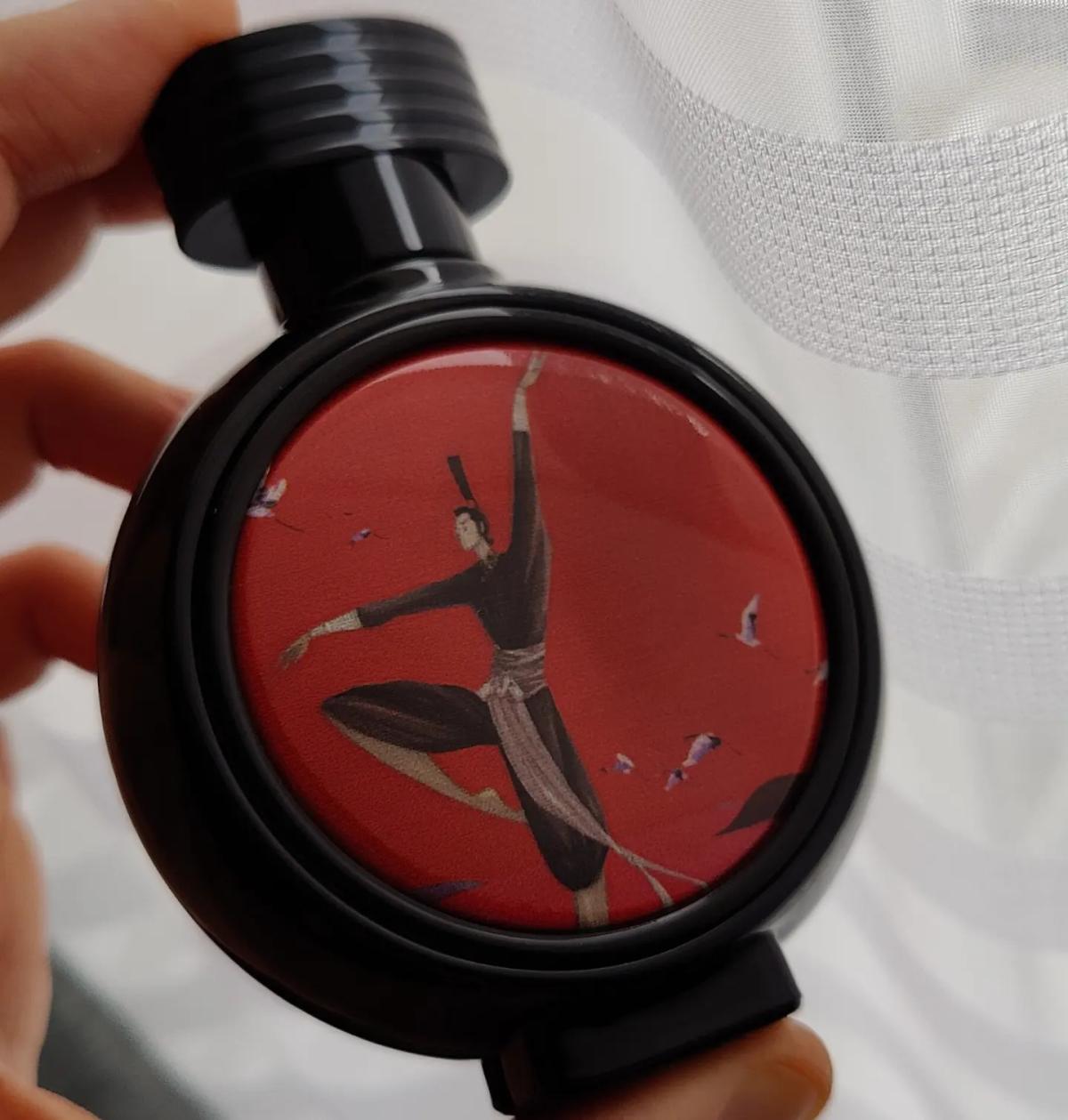 Sword Dancer Haute Fragrance Company HFC cologne - a fragrance for men 2018