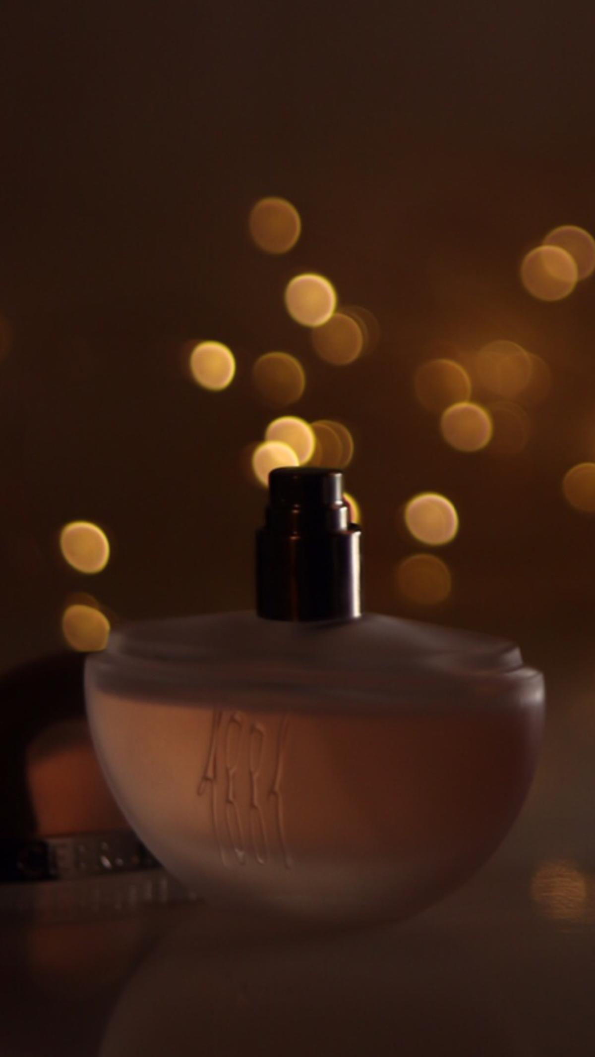 1881 Cerruti perfume - a fragrance for women 1995