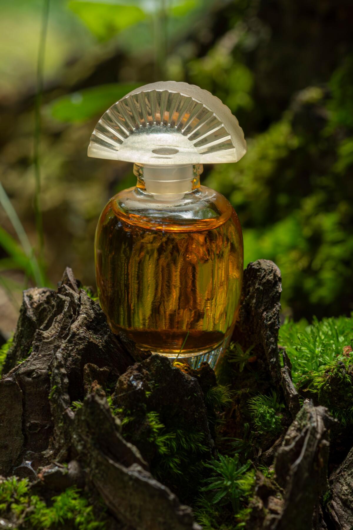 Rare Gold Avon perfume - a fragrance for women 1995