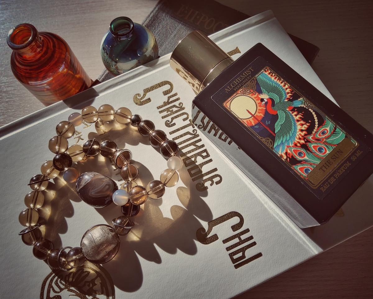 The Sun Alchemist - una fragranza da donna 2022