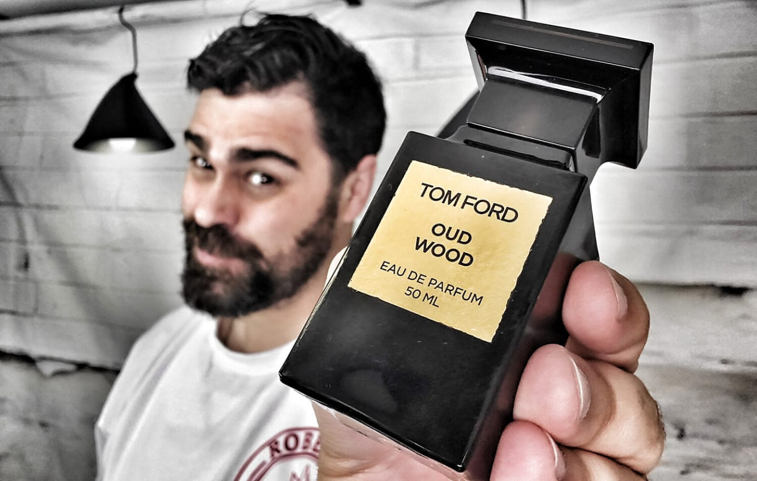 Oud Wood Tom Ford perfume - a fragrance for women and men 2007