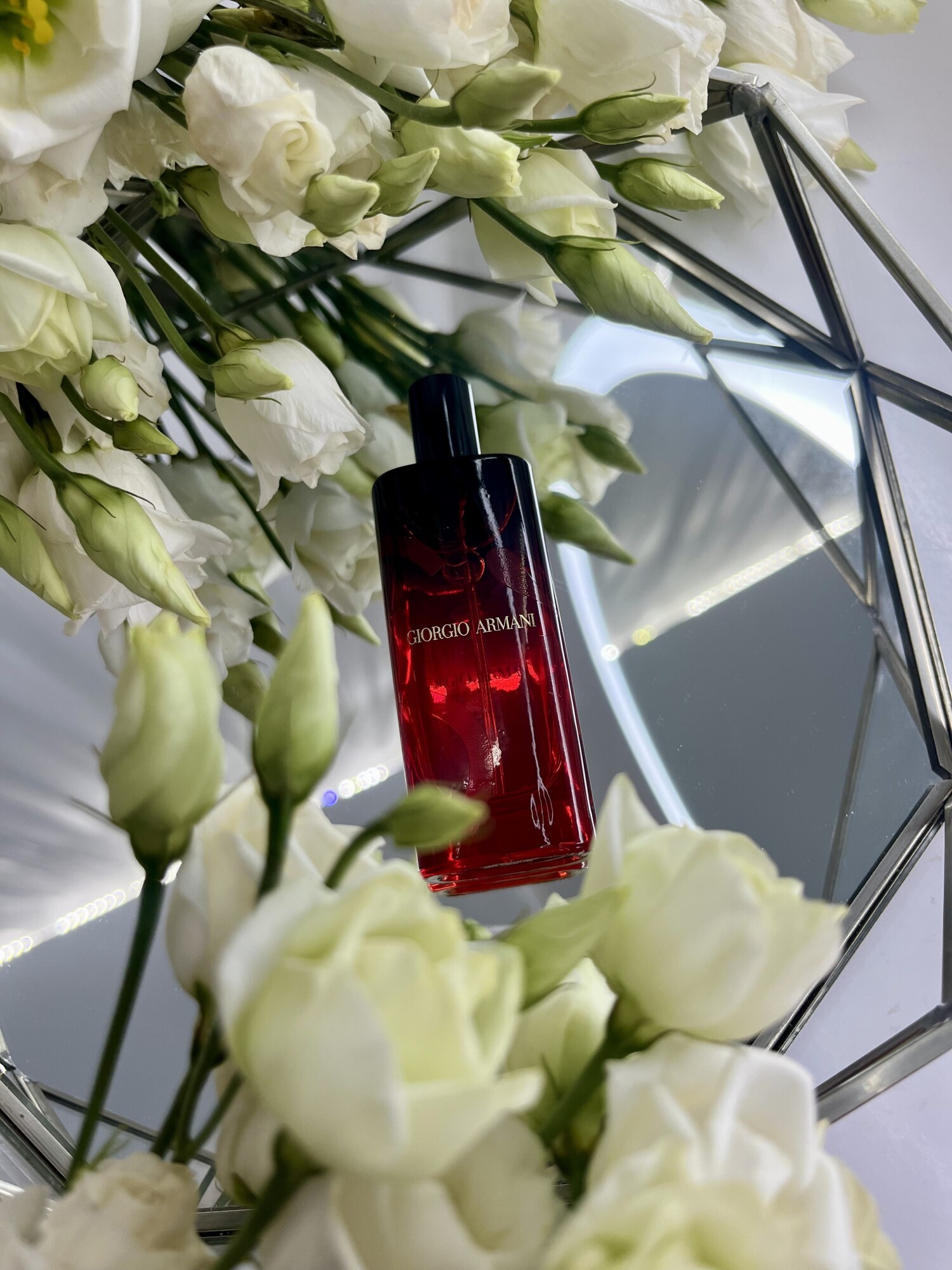 Sì Passione Intense (2024) Giorgio Armani perfume - a new fragrance for ...
