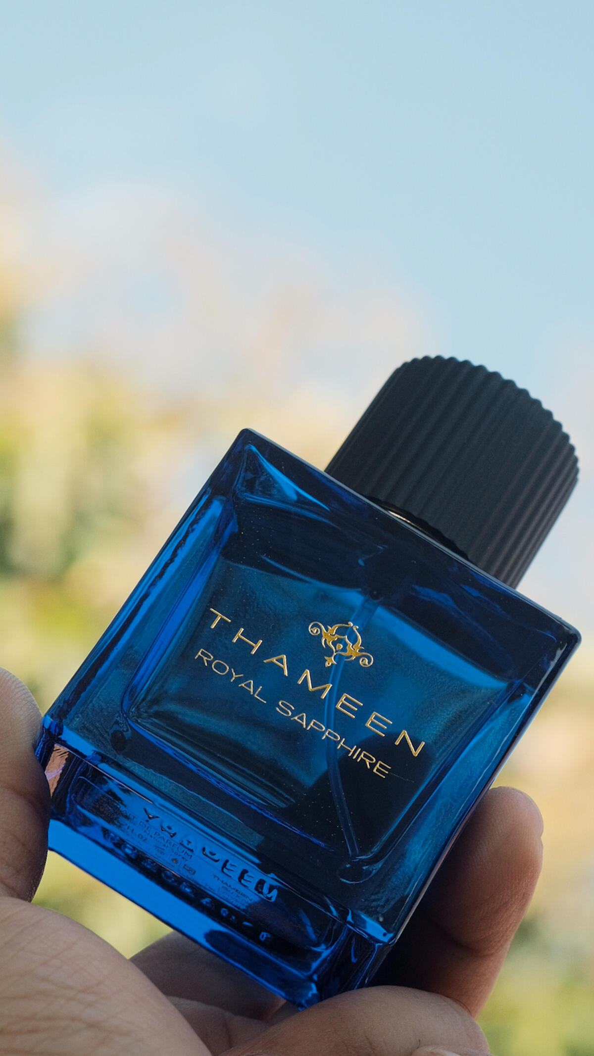 Royal Sapphire Thameen - una fragranza unisex 2019