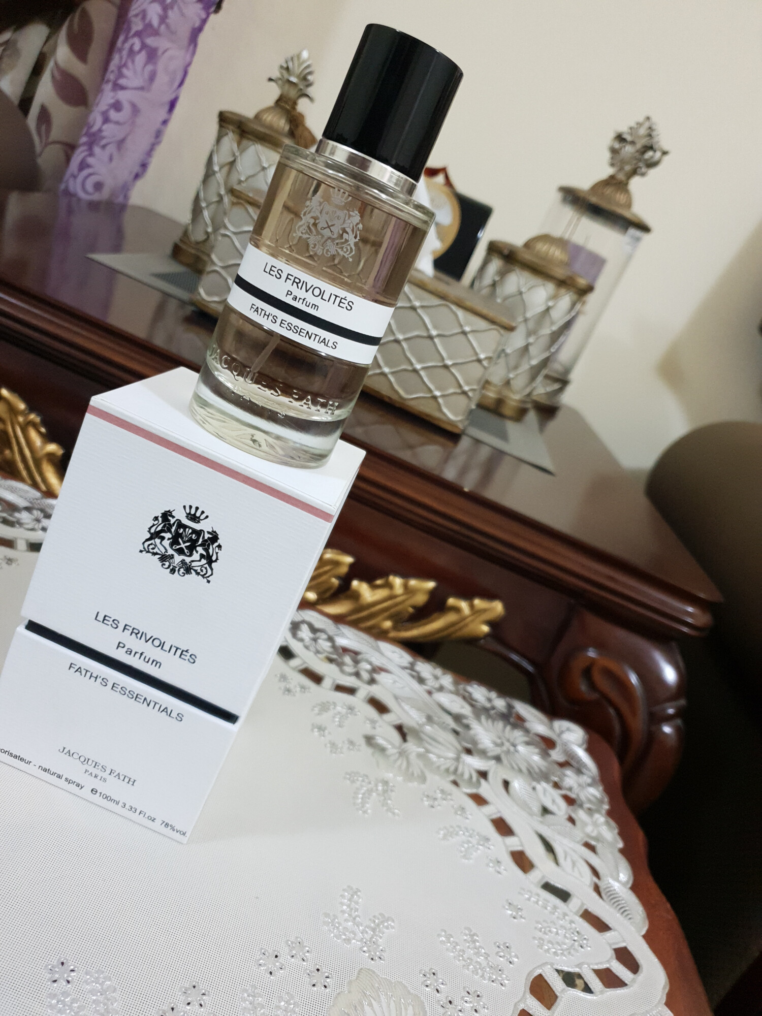 Les Frivolites Jacques Fath perfume - a fragrance for women and men 2017
