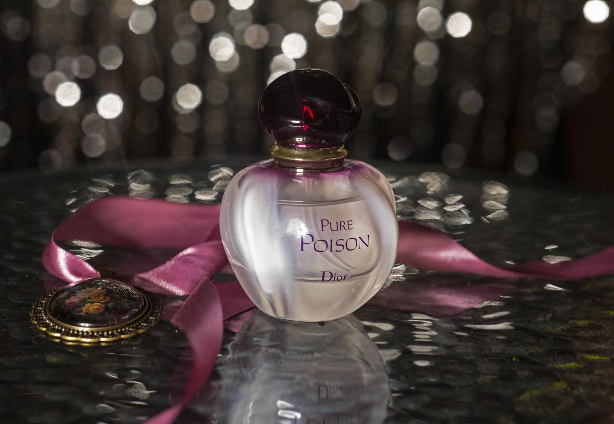 Pure Poison Dior perfume - a fragrance for women 2004