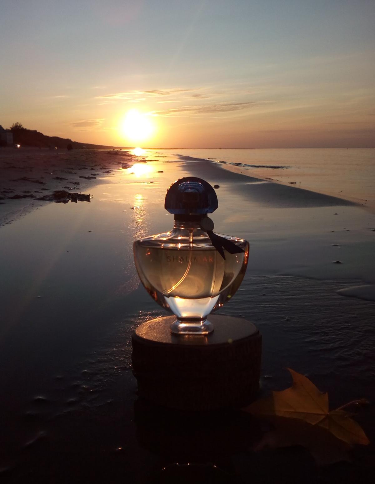 Shalimar Eau de Toilette Guerlain perfume - a fragrance for women 1925