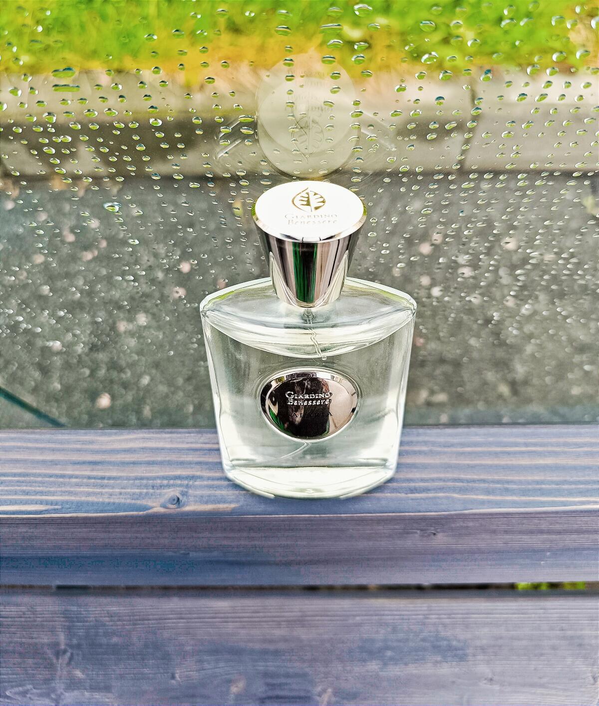 Salaria Giardino Benessere perfume - a fragrance for women and men 2017