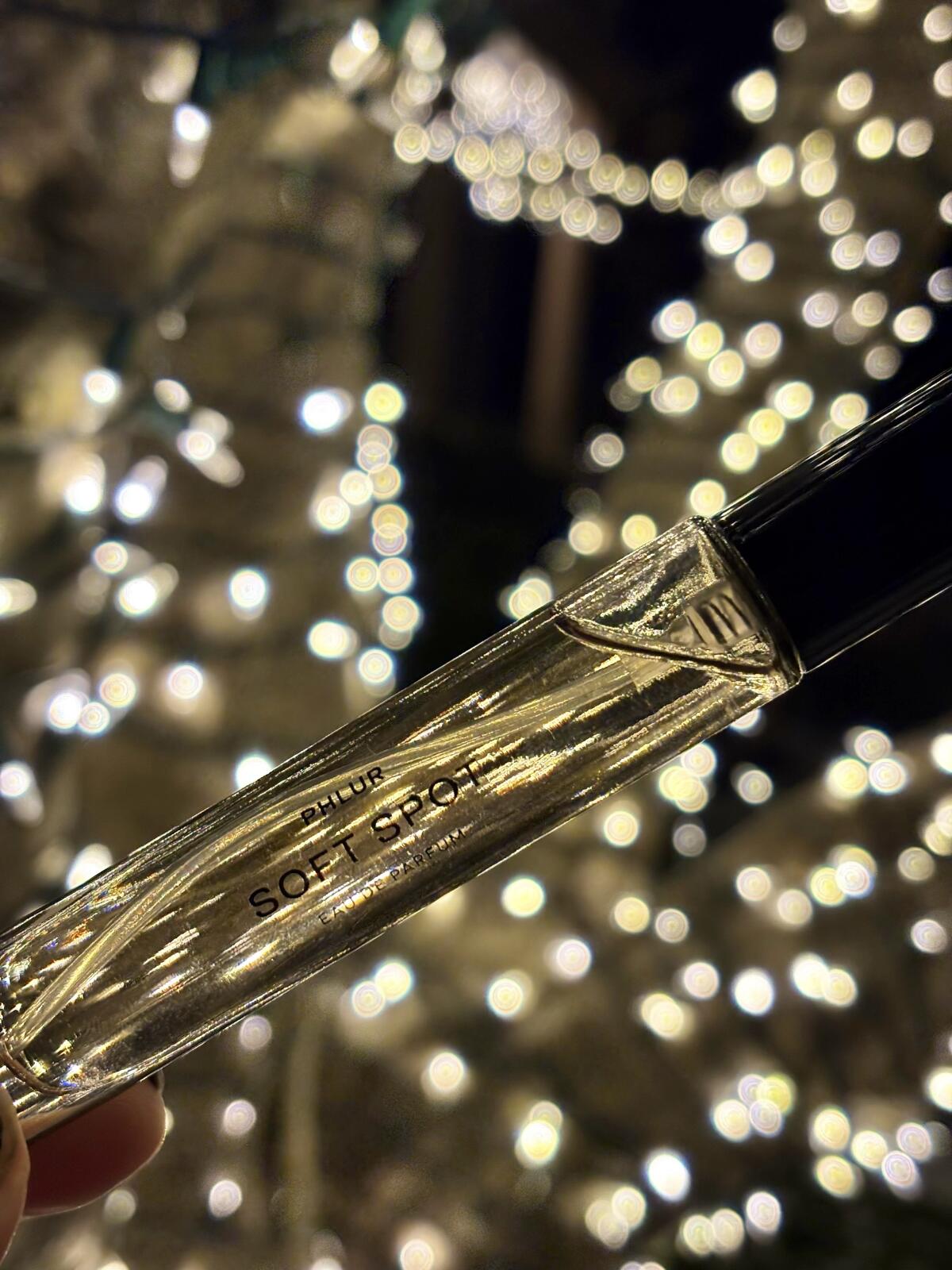 Soft Spot Phlur parfum - un nouveau parfum pour homme et femme 2024