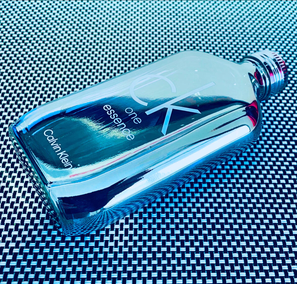 CK One Essence Calvin Klein fragancia - una nuevo fragancia para Hombres y Mujeres 2024
