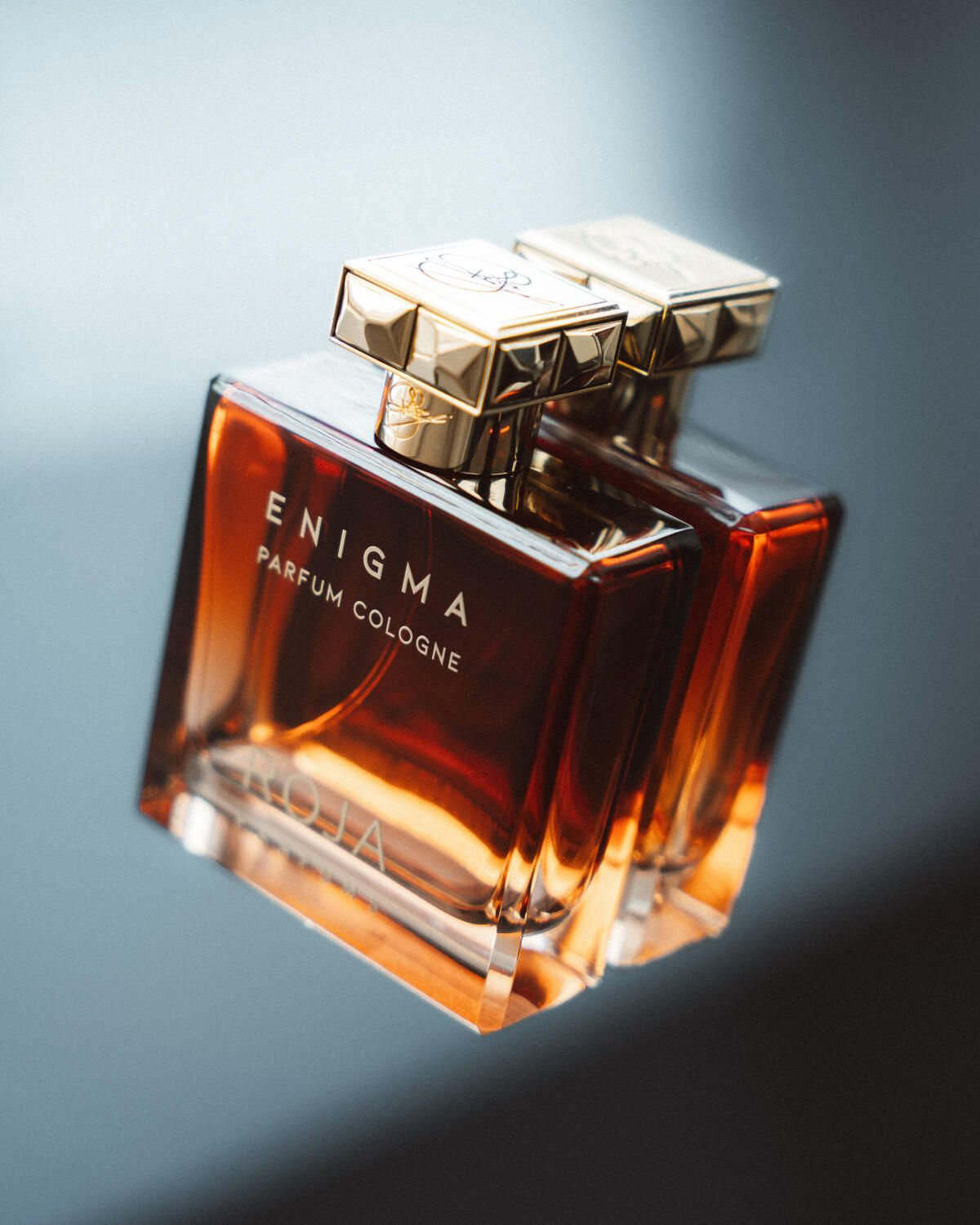 Enigma Pour Homme Parfum Cologne Roja Dove 古龙水 - 一款 2019年 男用 香水