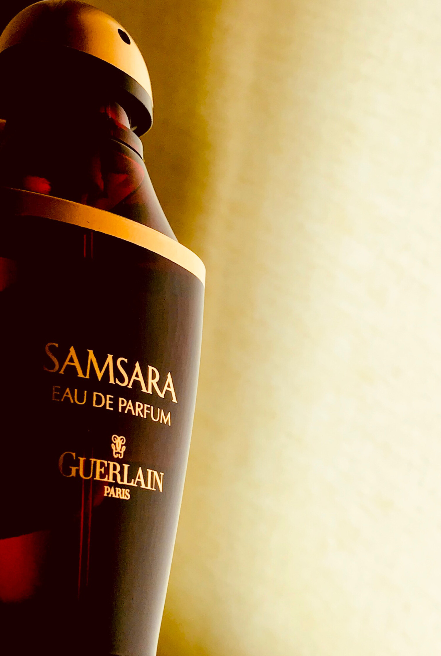 Samsara Eau de Parfum Guerlain perfume - a fragrance for women 1989