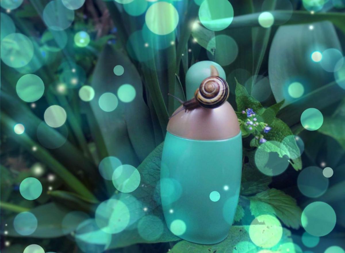 Eden Cacharel perfume - a fragrance for women 1994