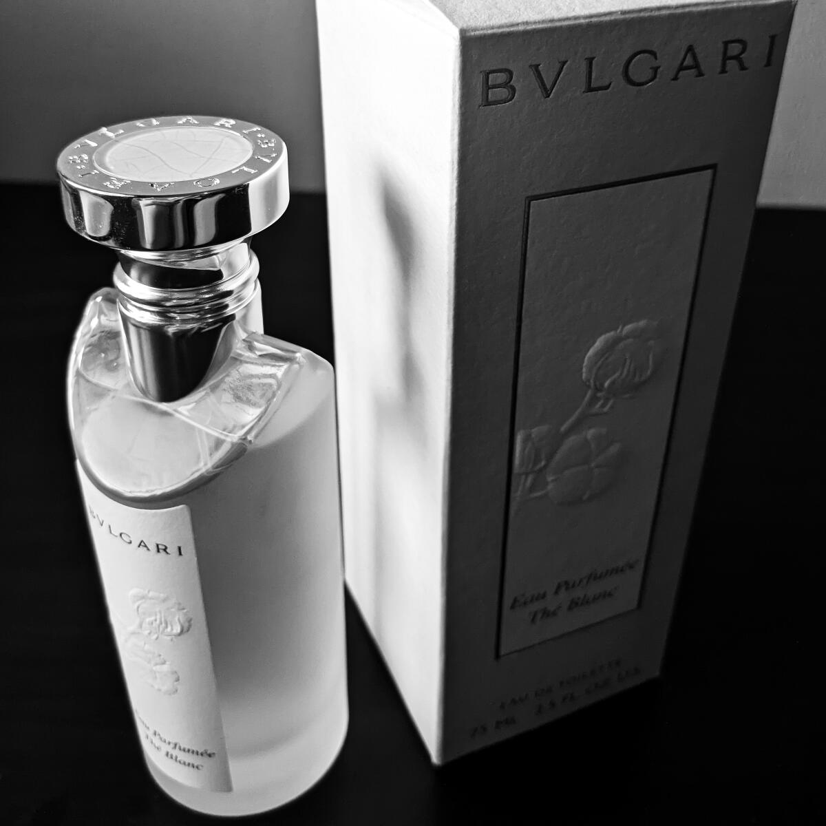 Eau Parfumee au The Blanc Bvlgari - una fragranza unisex 2003
